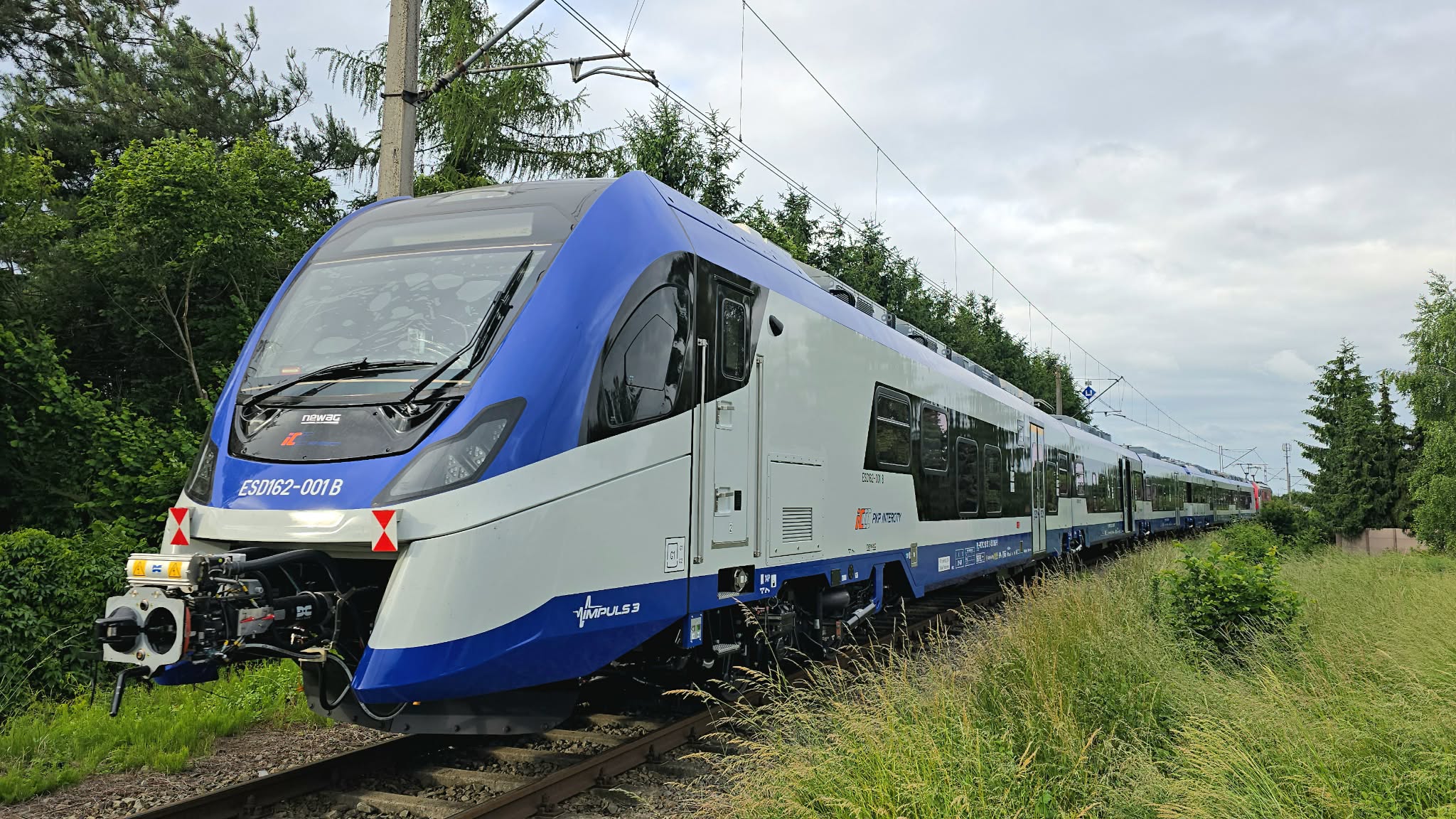 Impuls 3 ESD162-001 dla PKP Intercity dotarł na Tor Doświadczalny w ...