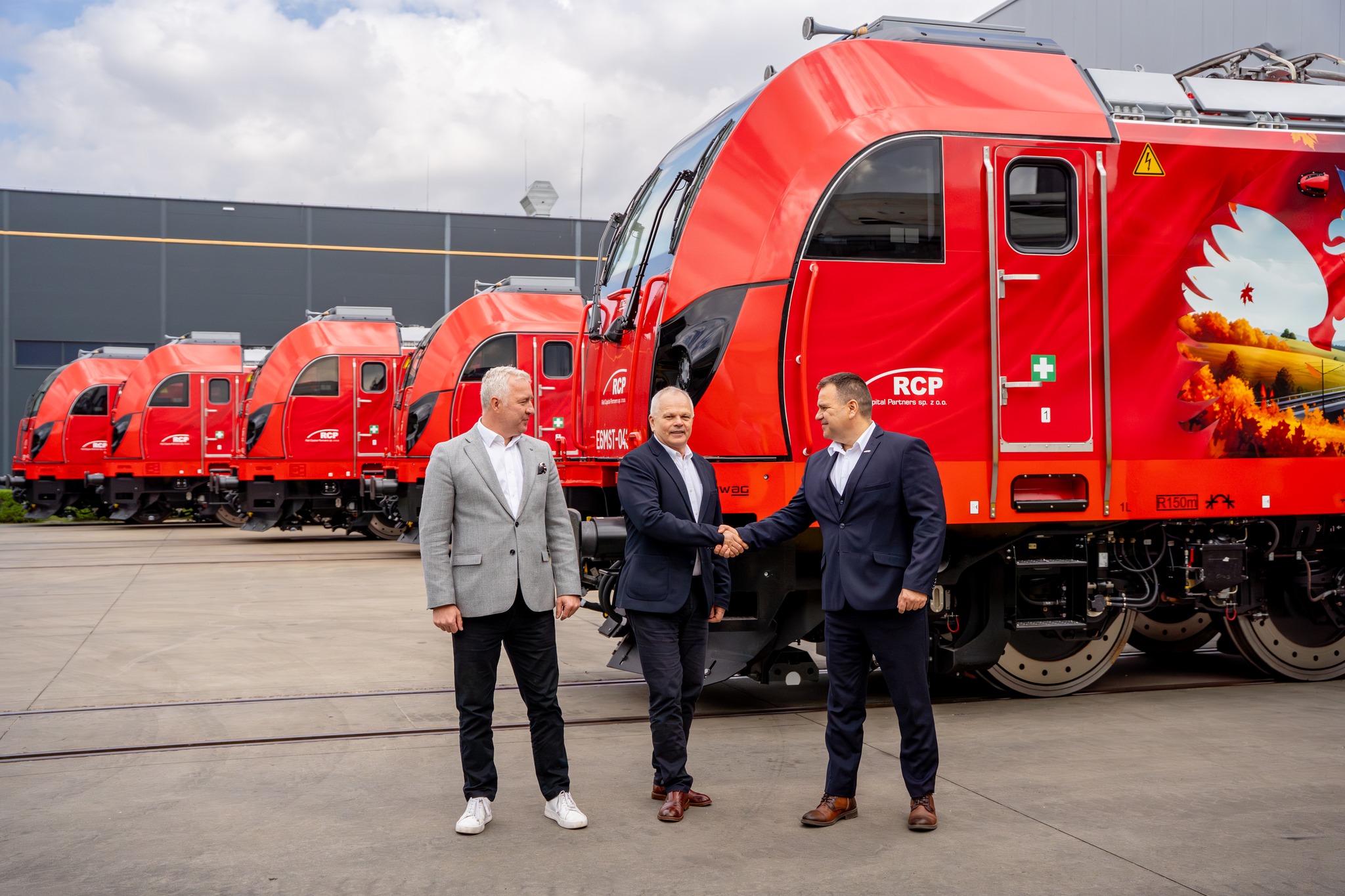 NEWAG prezentuje pięć nowoczesnych lokomotyw DRAGON 2 dla Rail Capital ...